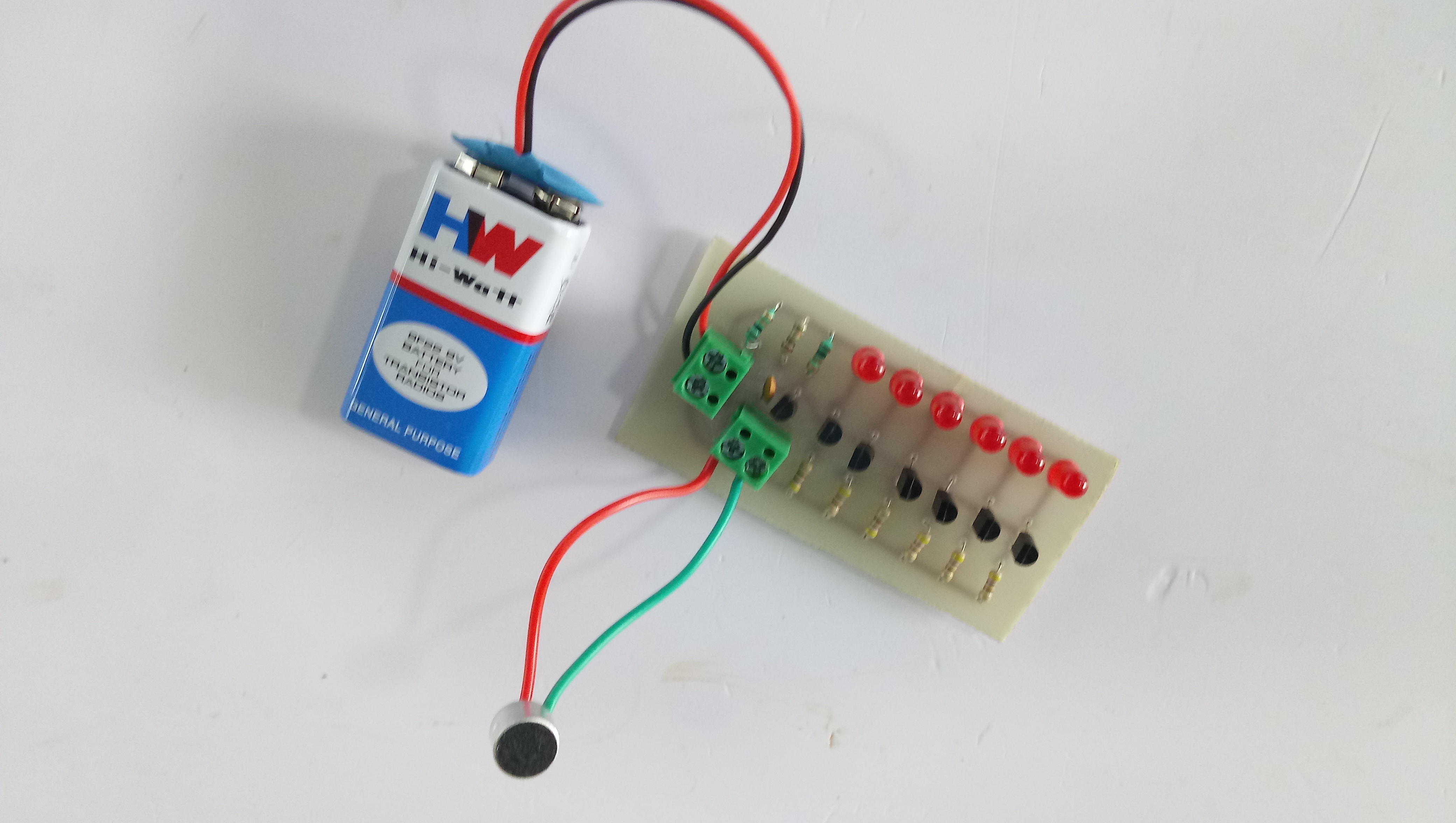 MUSIC REACTIVE FLASH LIGHT LED USING MICROPHONE - Electrosal