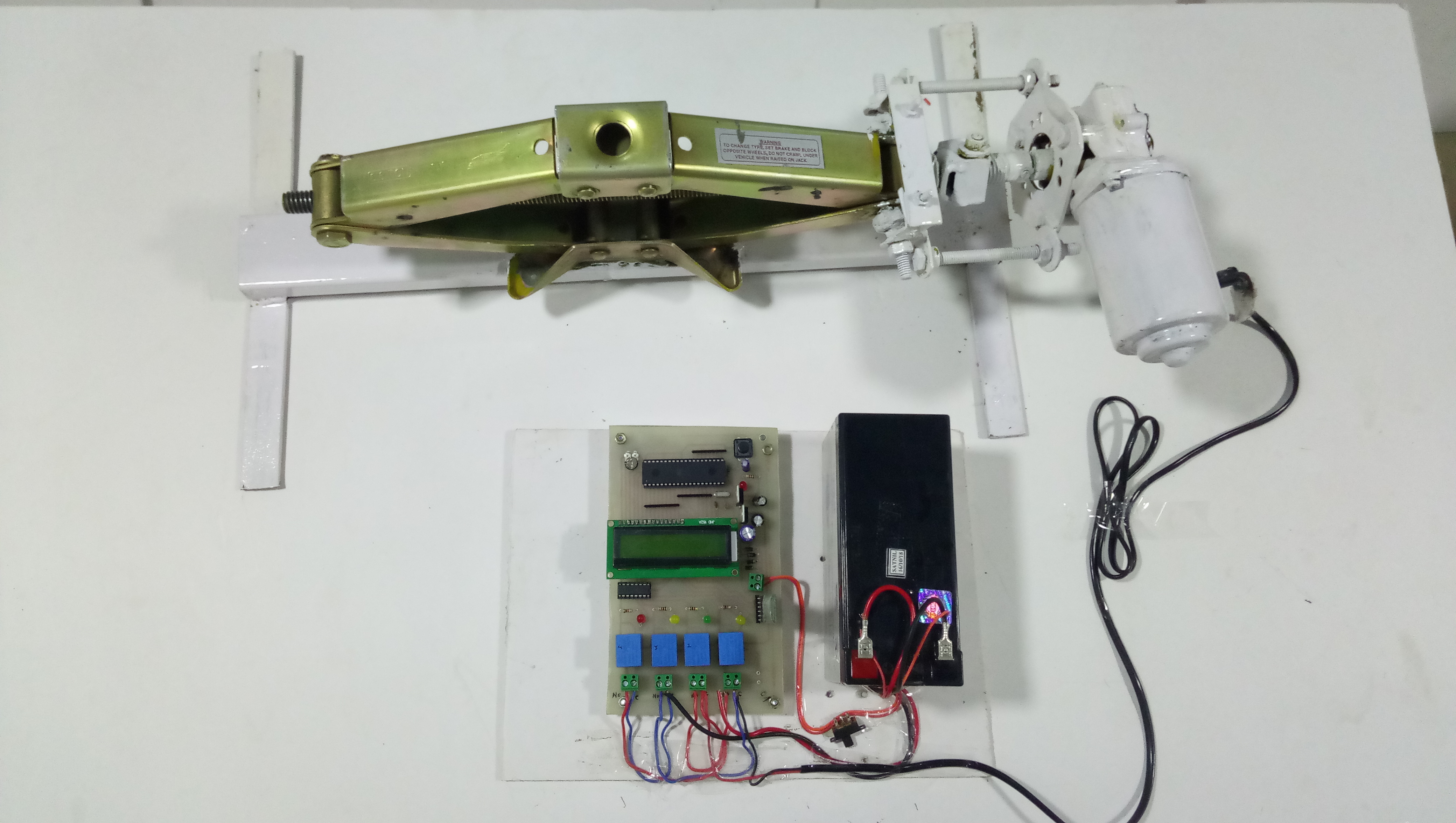 ANDROID CONTROLLED CAR JACK - Electrosal