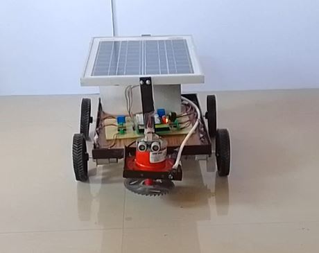 SOLAR GRASS CUTTER WITH OBSTACLE AVOIDANCE WITH SPRAY - Electrosal